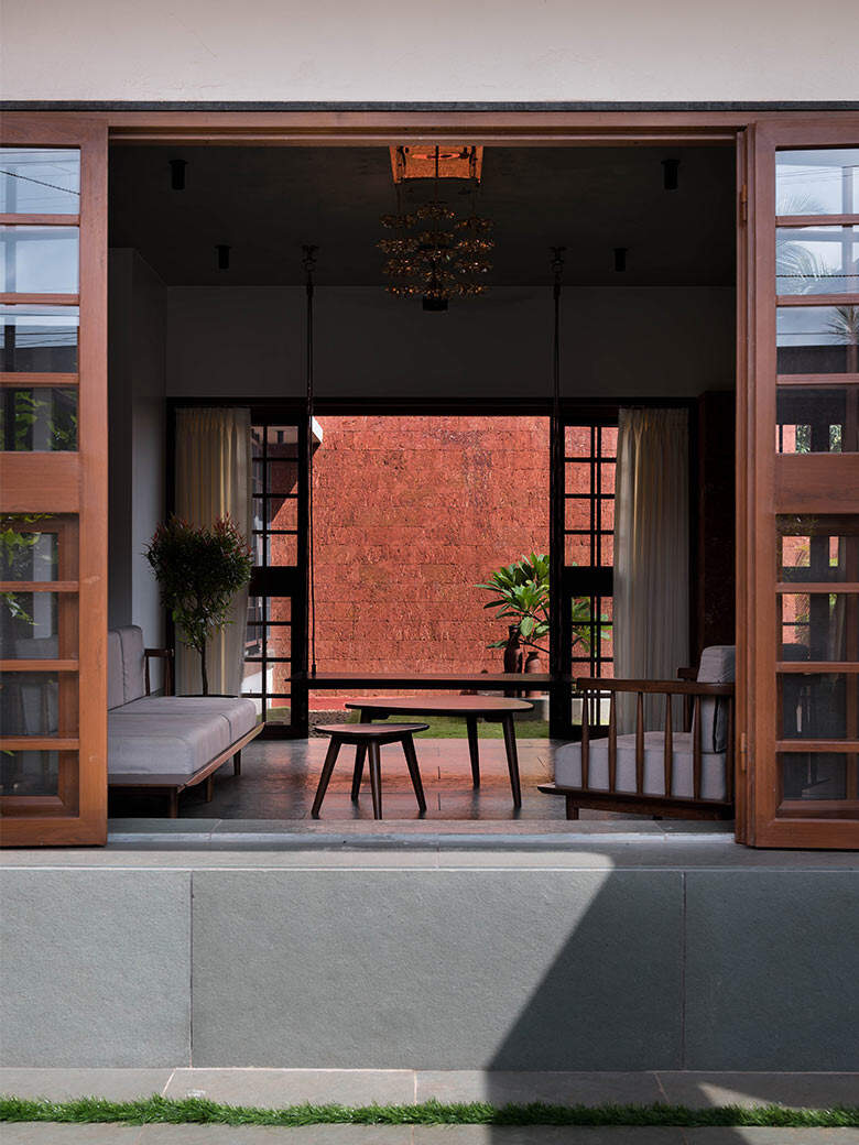 Discover How Natural Elements Weave Their Way Into This Ratnagiri House ...