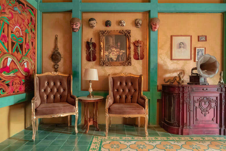 Why Vintage Finds for Living Room Interiors Never Go Out of Style ...
